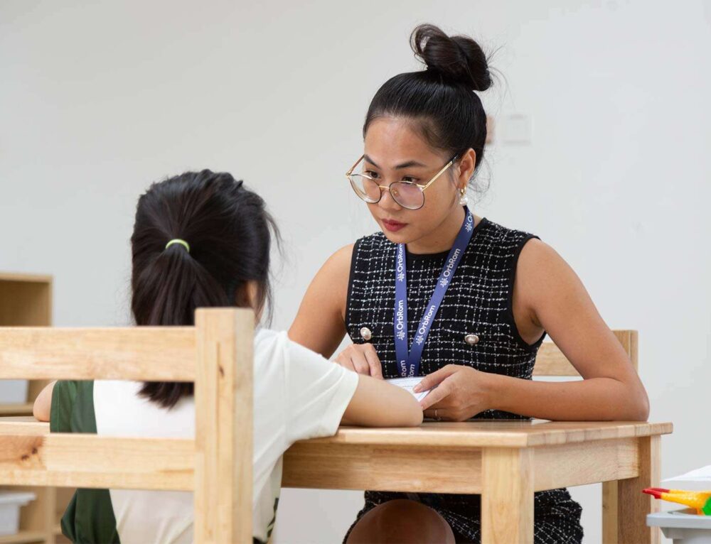 Signs of Autism: Lining Things Up - OrbRom Center